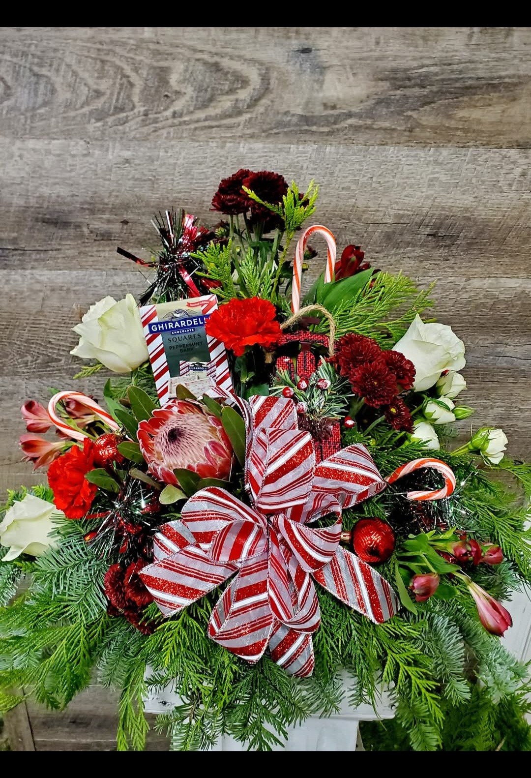 Holiday Haven – Port Orchard Florist